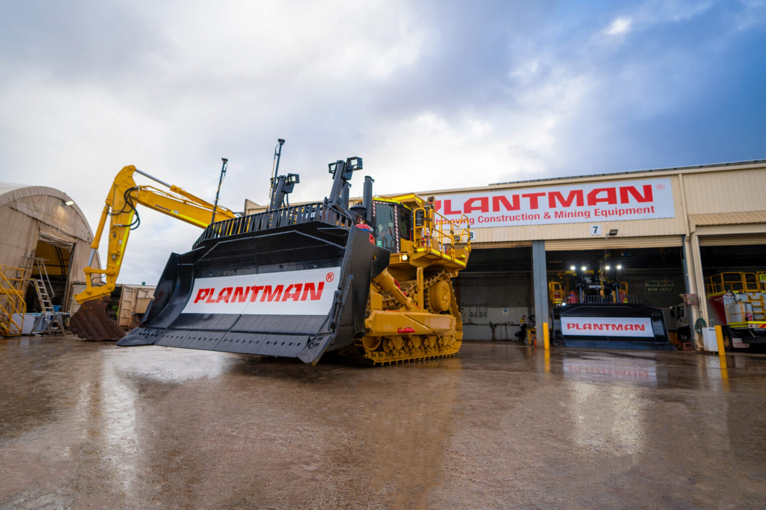 Earth Moving and Mobile Equipment | Plantman Equipment
